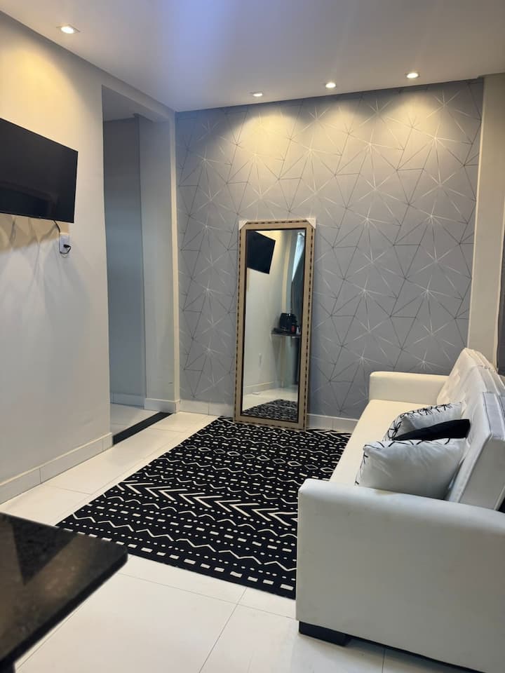 Apt 2° Andar 2 Quartos - Vitória da Conquista