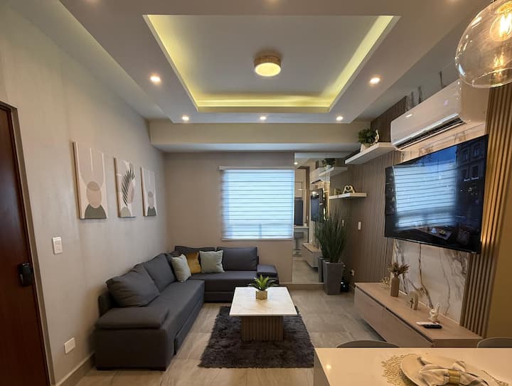 Modern Apt With Workspace, Ac And Parking - Monterrey