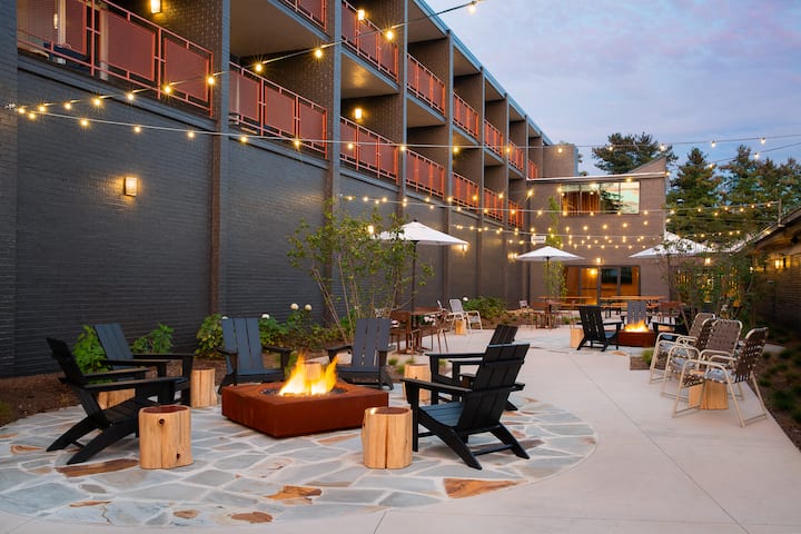 Rhode's Motor Lodge - Double Queen - 분