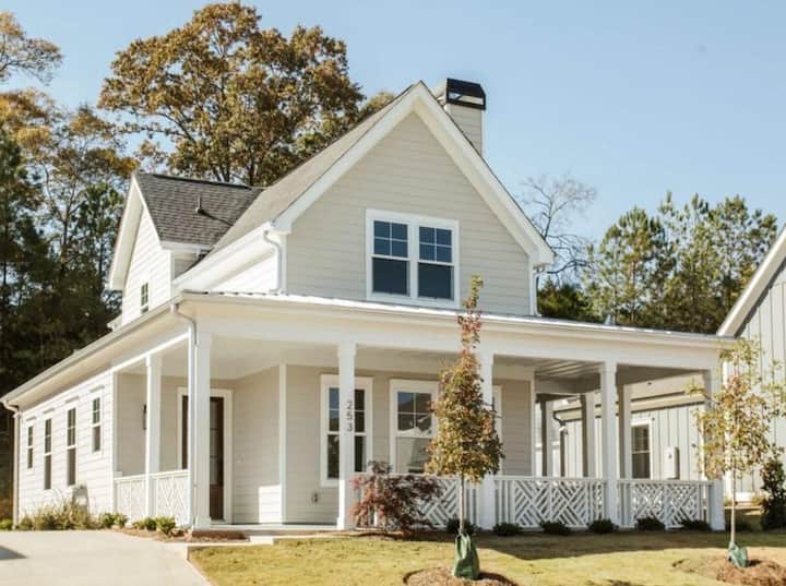 New Home Near Uga. Sleeps 6! - Athens, GA