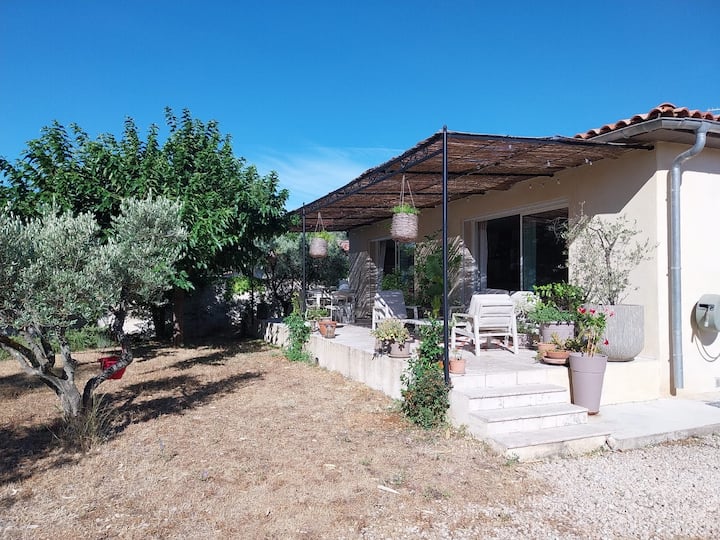 Villa/piscine En Campagne - Auriol