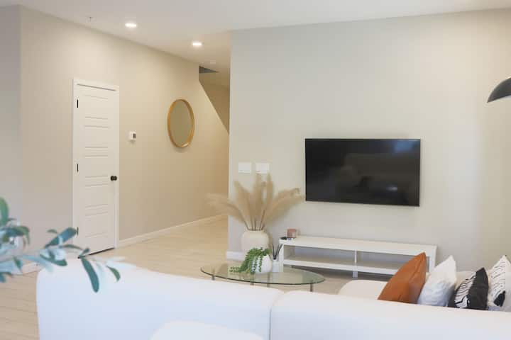 Corporate Travelers Housing! - Phoenix, AZ