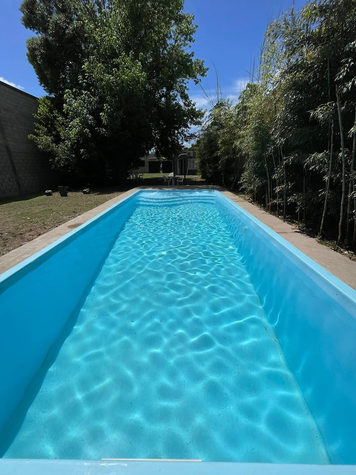 Casa Quinta Privada Con Gran Pileta Y Parque - Chascomús