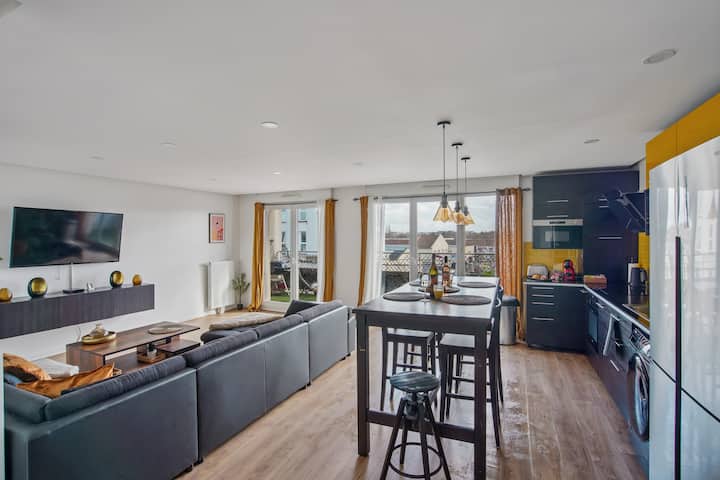 Bel Appartement Moderne Avec Parking Privé - Colombes