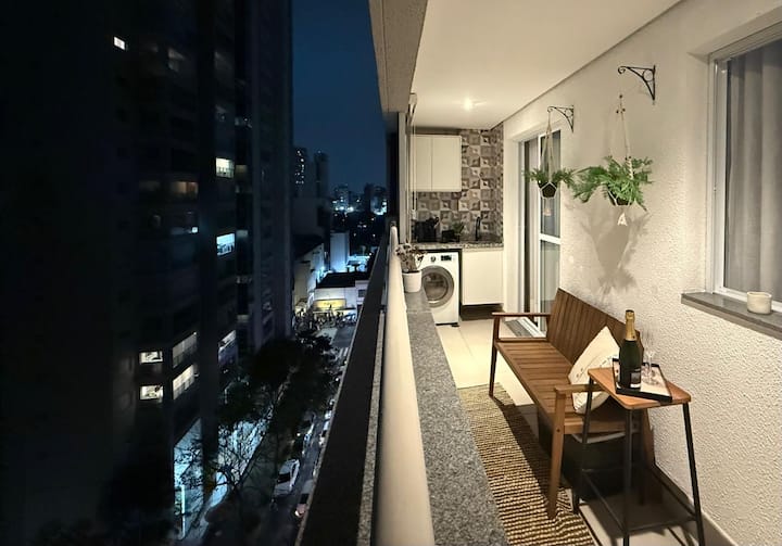 Maravilhosa  Vista Para  O Teatro Renault Com Vaga - Liberdade