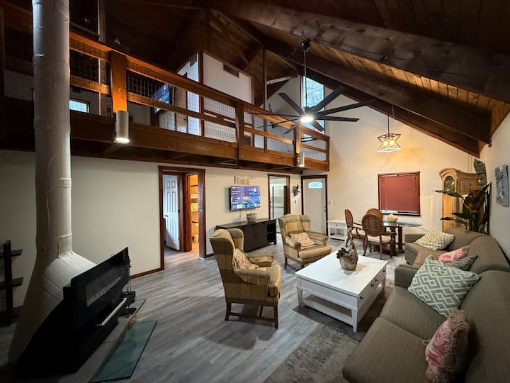 Tranquil, Inviting, And Unique Cedar Cabin Home! - Fort Pierce, FL