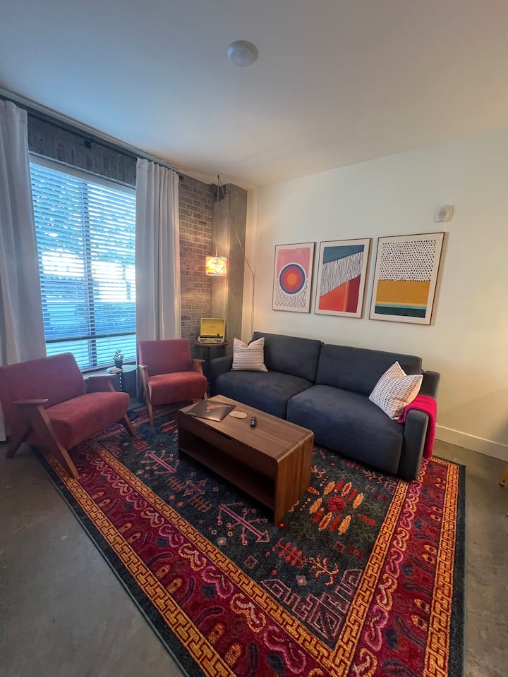 Sunset Social | Sobro | Bold Hues & Modern Moods - Nashville, TN