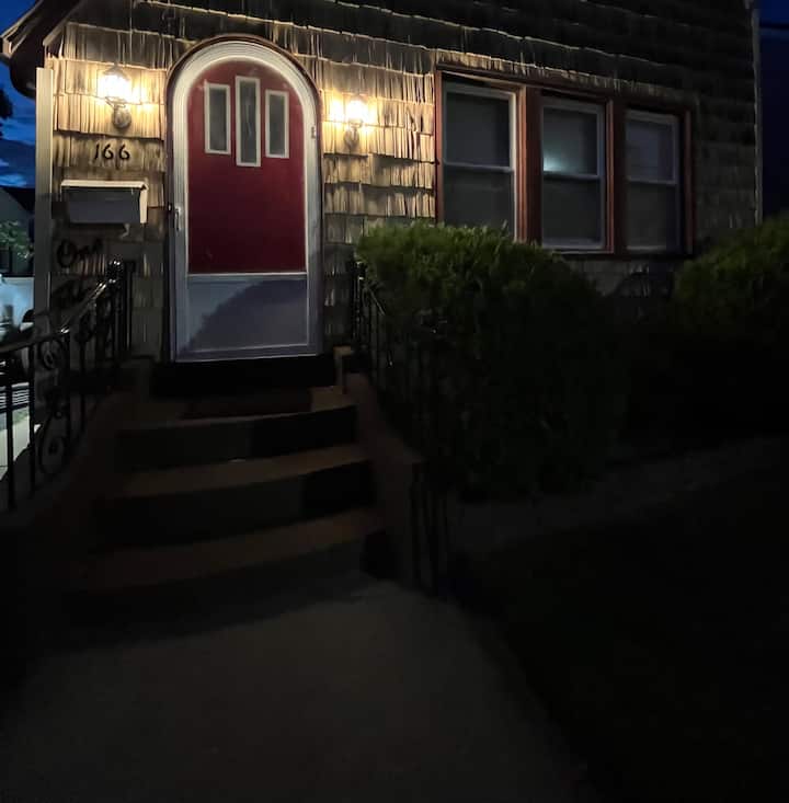 Homey Hideaway - Valley Stream, NY