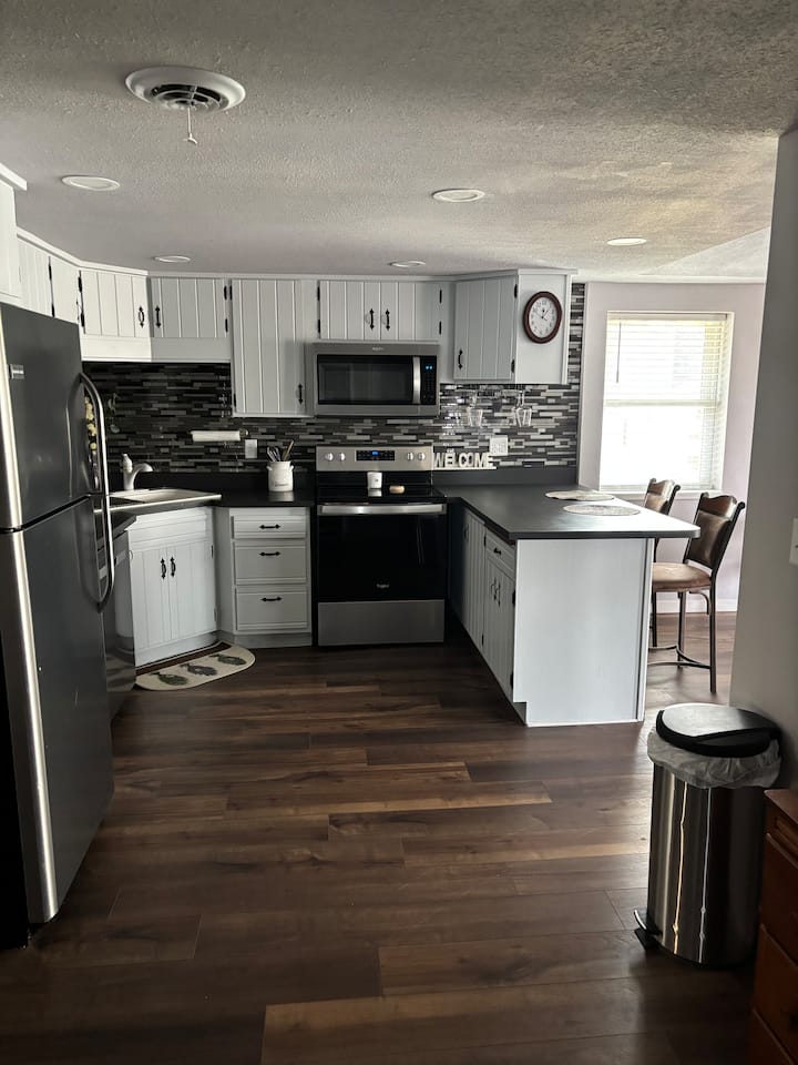 House Off I-90 In Luverne Near Sioux Falls, Sd - The Lake, Luverne