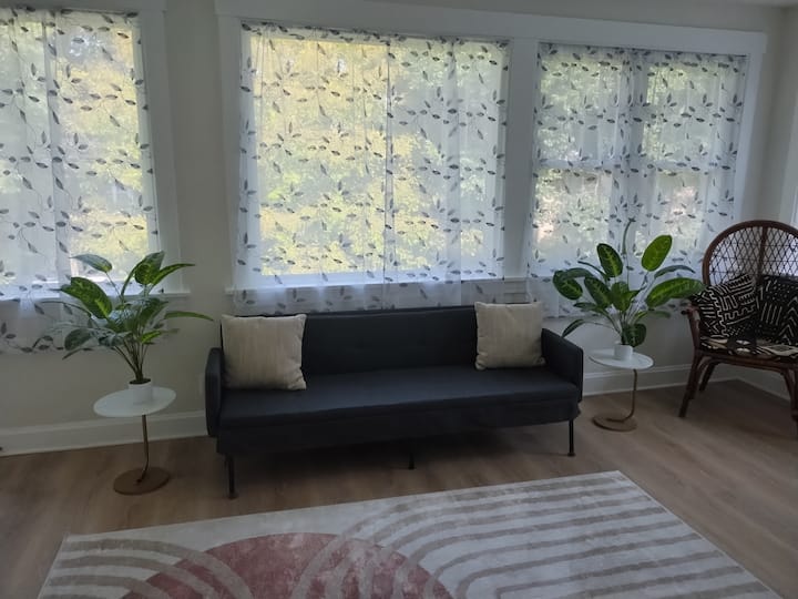 Skylight Suite - Evanston