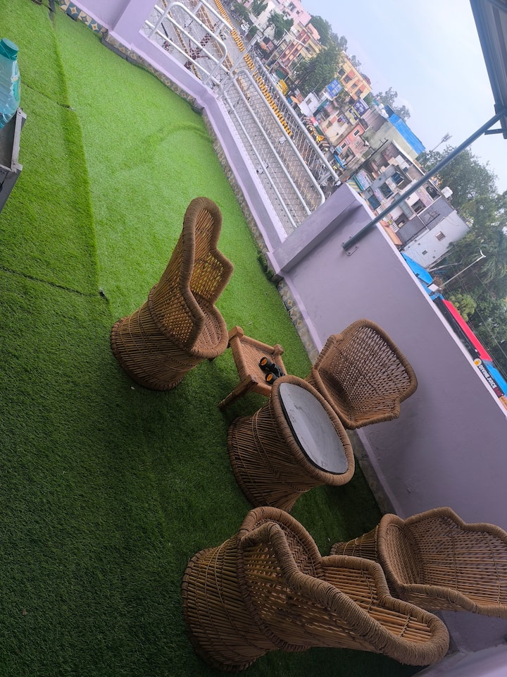 Visnuporipenthouse Mid Ujjain Or Omkareshwa Abroad - Indore