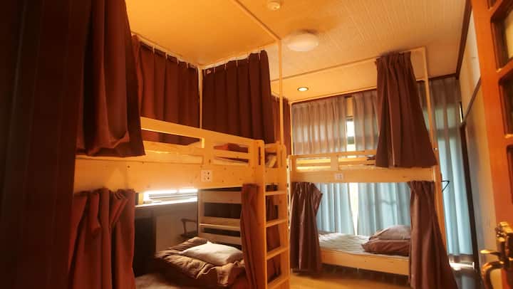 小山に気軽に泊まる【木の家ゲストハウス小山西口館ドミトリールーム】 - Oyama