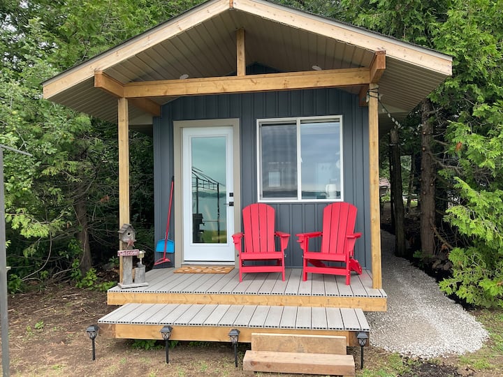 Paradise Point - Little Current