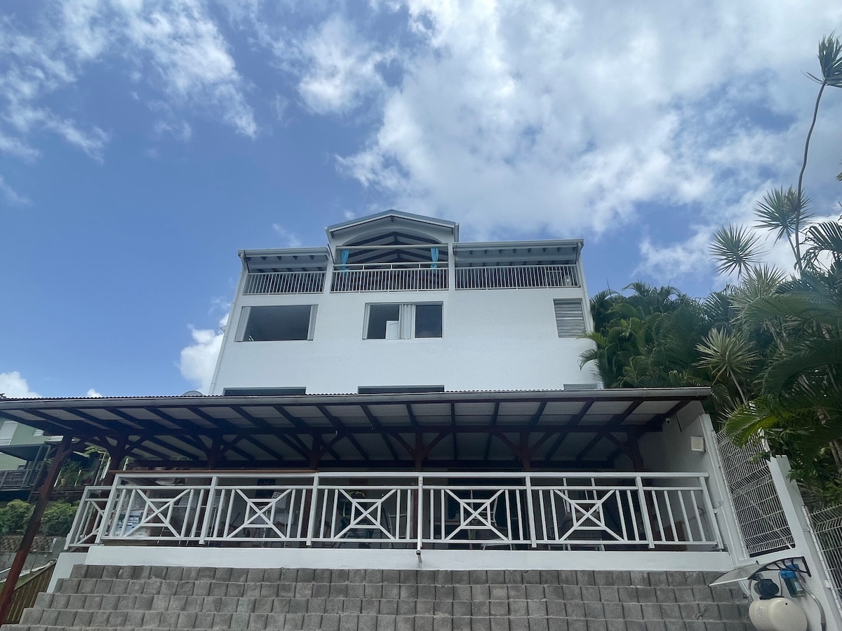 Appartement Cannelle Villa Mathéo - Appartements à louer à Les Trois ...