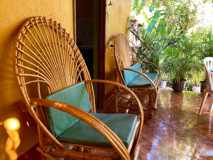 Familiar En Playa Las Gatas - Zihuatanejo