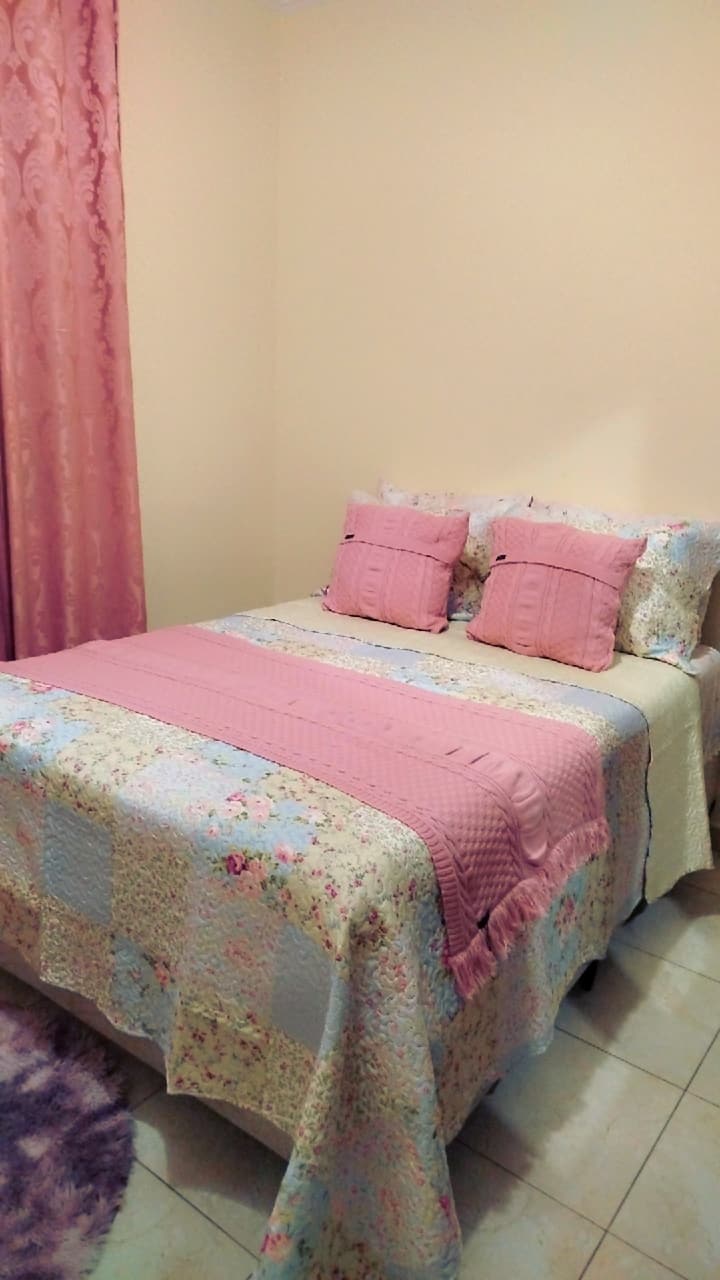 Quarto 5 Minutos Do Centro E Da Facul De Direito. - Pouso Alegre