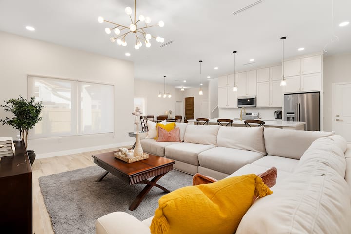 Spacious & New 3bed – Perfect For Family / Work - Mission, TX