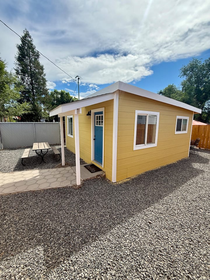 Parking Galore, Sleeps 4 - Klamath Falls, OR