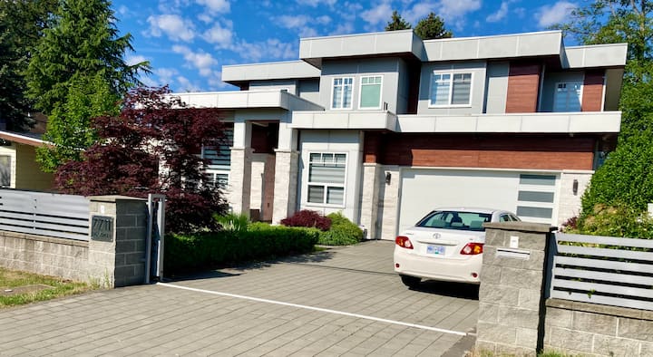 Private Guest Suite In Delta A/c Separate Entrance - Surrey
