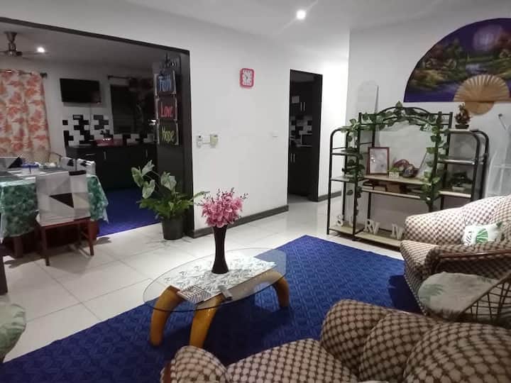 Kula Room 2 - Nadi