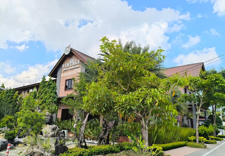 Quadroom With Jacuzzi & Balcony - 4pax - Langkawi