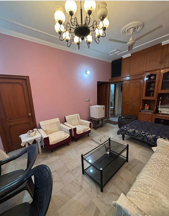 Cosy Home Stay 2 Bed Room 2bathroom Kitchen Living - Panchkula