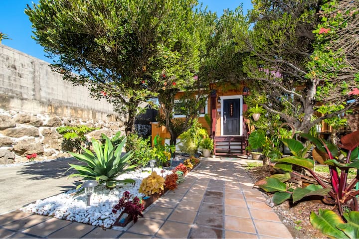 自然に囲まれた一棟貸し｜Bbq・シアタールーム・広い庭｜10名まで - 난조시