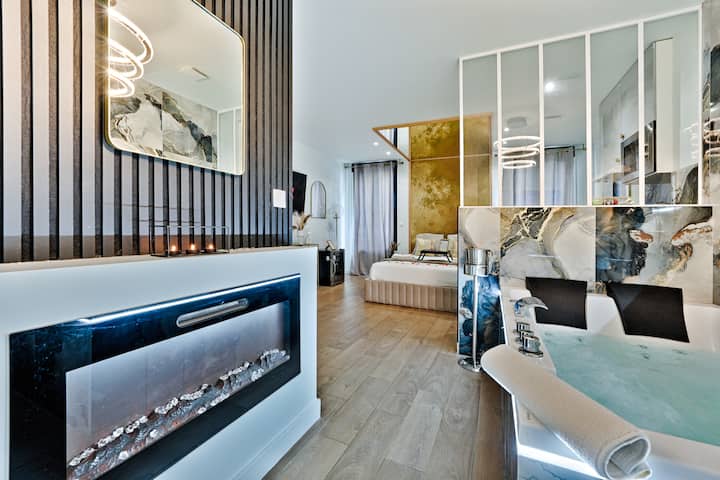 Welcome To Dubai / Jacuzzi - Ivry-sur-Seine