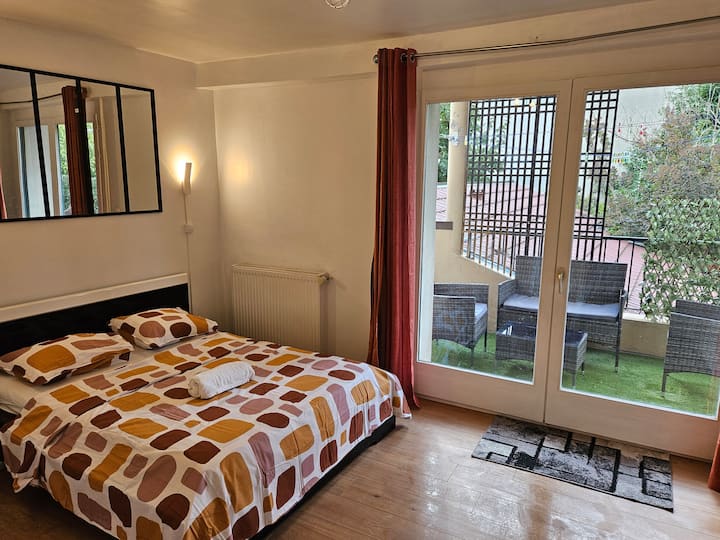 Chambre Salon/ Gare Annemasse -