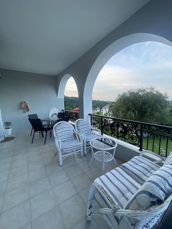 Lisas Lodge 2 - Cozy And Bright Two-bedroom Home - Corfu (town)