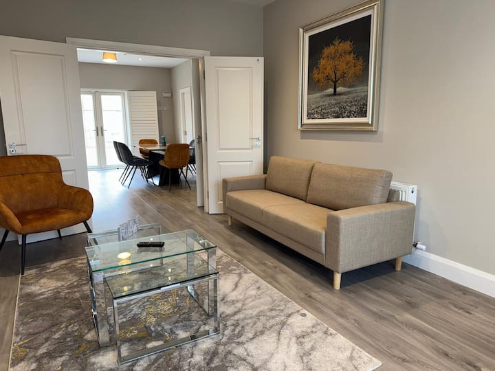 Dunboyne 3 Bed Spacious House - Maynooth