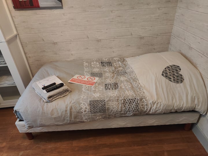 5/petite Chambre 8m2 Lit 90 Cm Sur Migennes Centre - Yonne