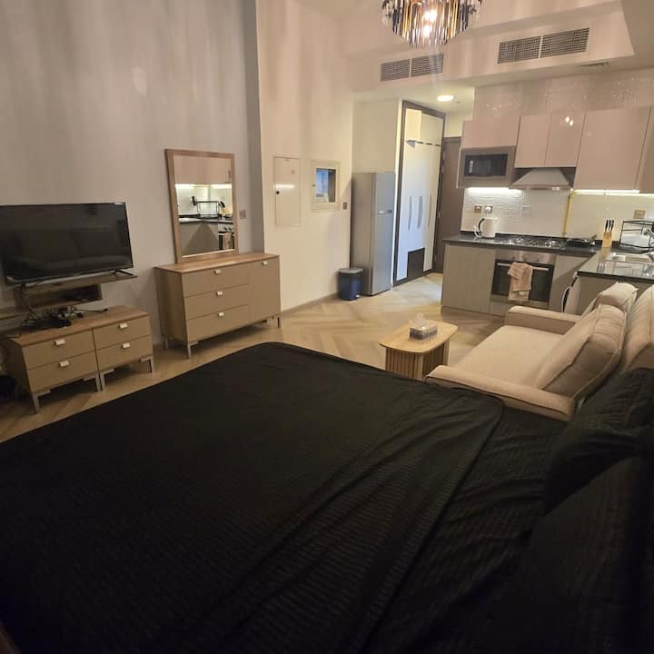 Apartment With Burj And Pool View - Dubai