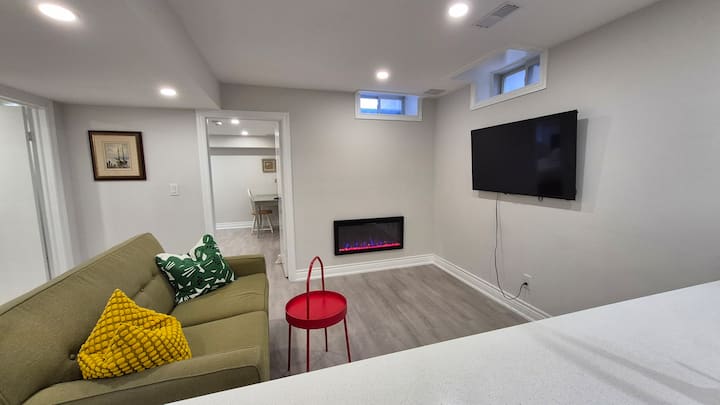 Appletreehouse - Mississauga