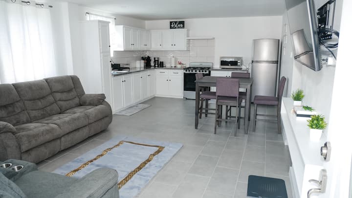 Cozy 2br W/ac | Mins To Beaches• Rodneybay•marina - Rodney Bay