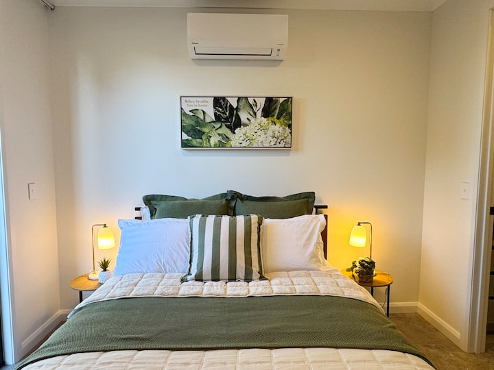 Walk To Sunnybank Market Square|2b2b Luxe Retreat - Brisbane