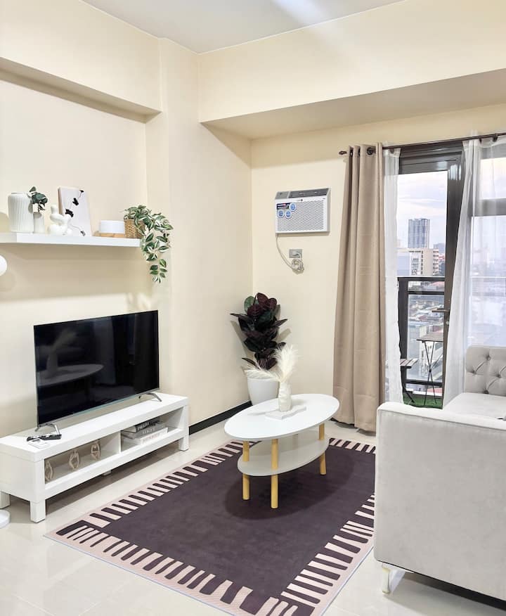 Close To Moa, Star City & Us Embassy; Mins To Naia - Manille