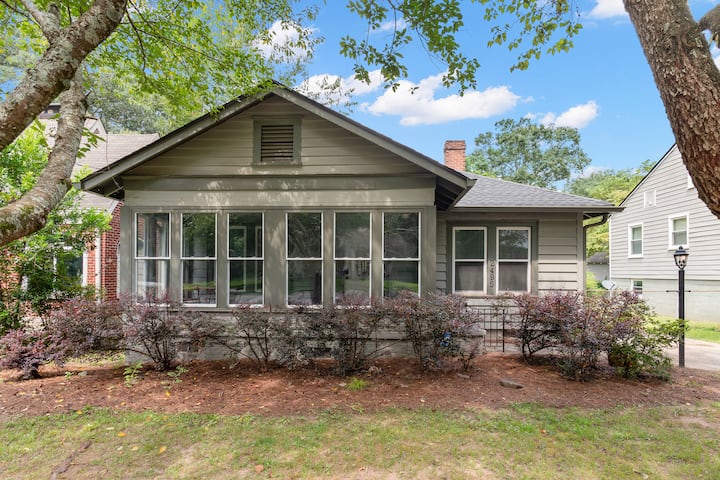 Modern Cozy Bungalow Near Atlanta - Atlanta, GA
