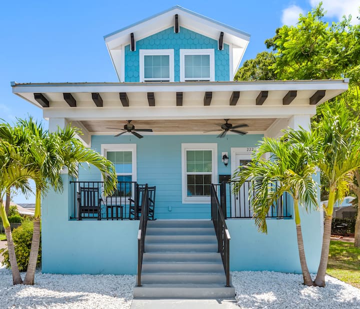 Tarpon Tides Cottage - Tarpon Springs, FL