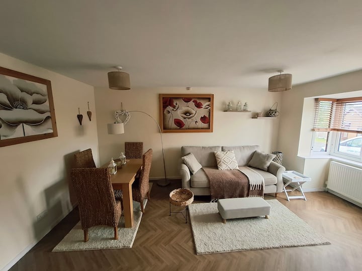 Modern 2 Bed
Beautiful Bungalow - Hazlewood Castle & Spa