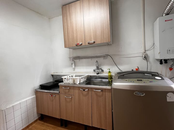 Bright & Cozy Stay For Subway - Bucheon-si