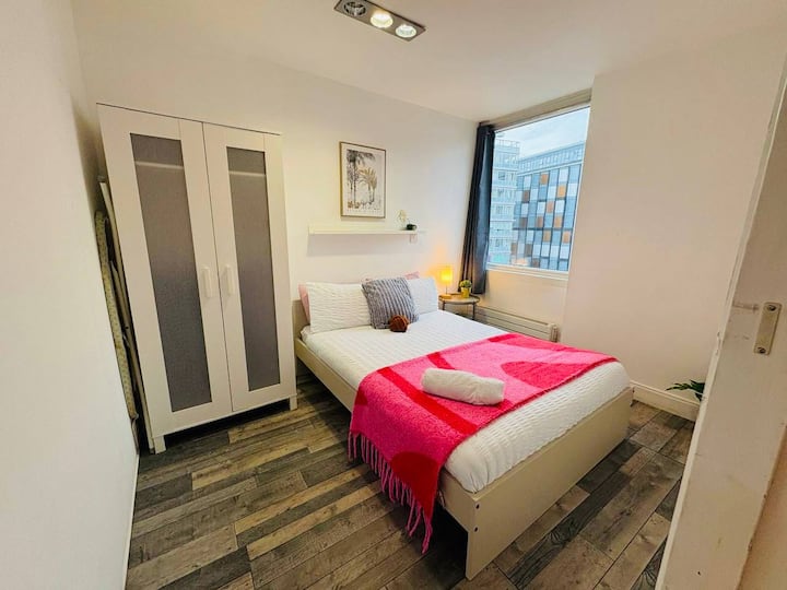 Beautiful 2-bedroom Apartment At Kenyon Liverpool - 耿西