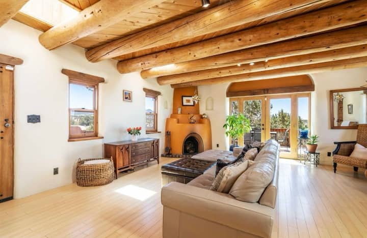 Adobe Escape W/views+hottub+hike - Santa Fe, NM