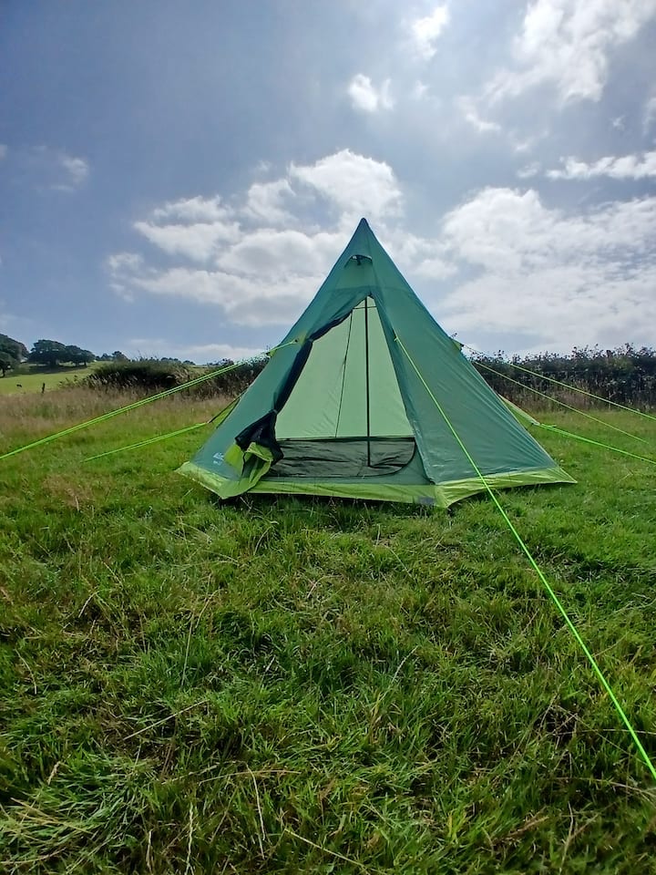 Tipee On The Farm - Chesterfield