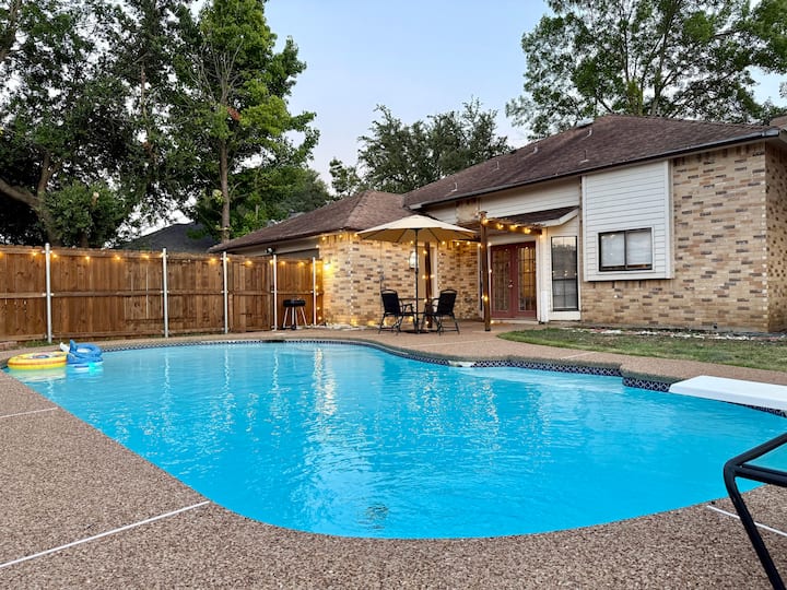 Plano-spacious & Modern W/private Pool & Ping-pong - Allen, TX
