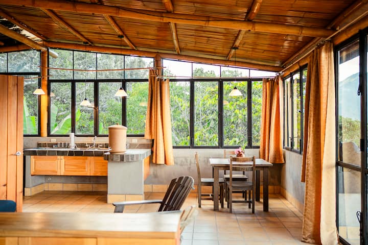 Casa Motmot - Santa Cruz la Laguna