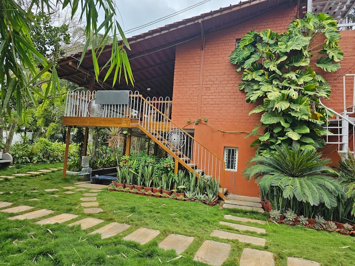 The Red Brick Estate - 001 - Maddur