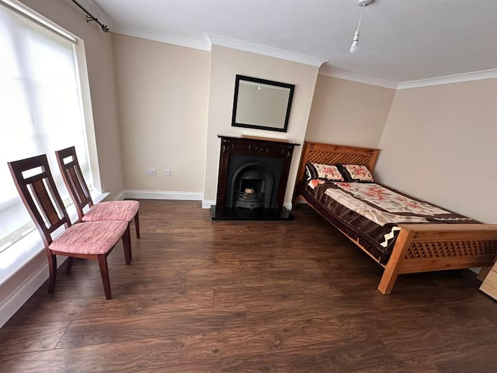 Modern Stay At Blackcastle Home - Trim