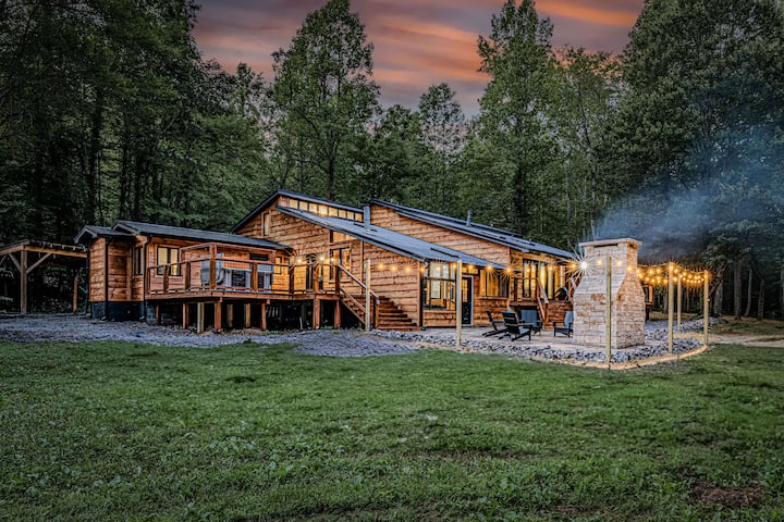 New Family Cabin*hot Tub*game Rooms*3 Kings*yard - Townsend, TN