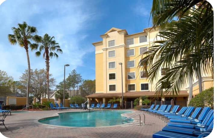 Relaxing Orlando Stay - Orlando, FL